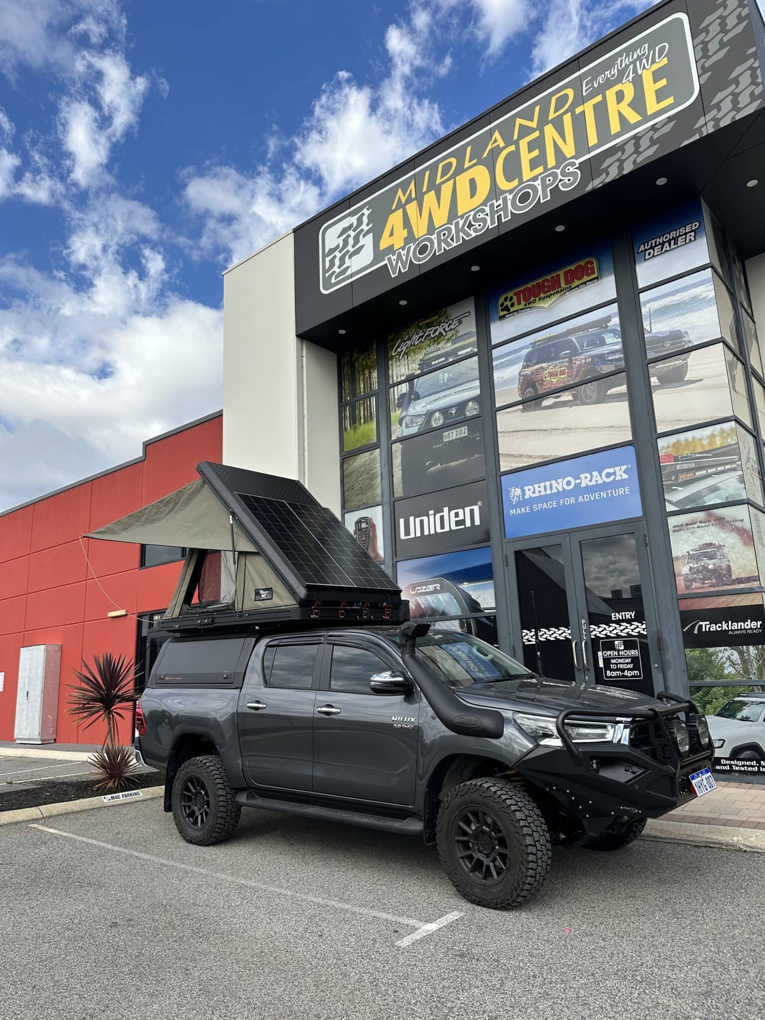 270XT - Free Standing Awning - The Bush Company | M4C